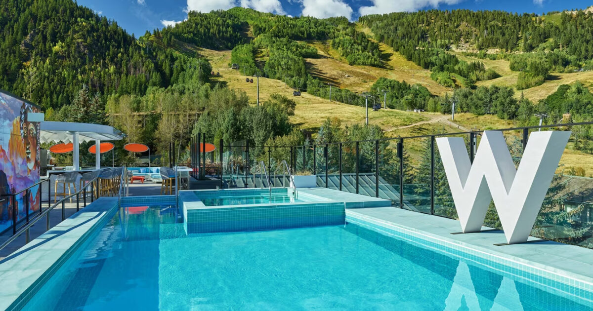 W Aspen Hosts Three Dots and a Dash Pop Up – Craft Spirits Magazine